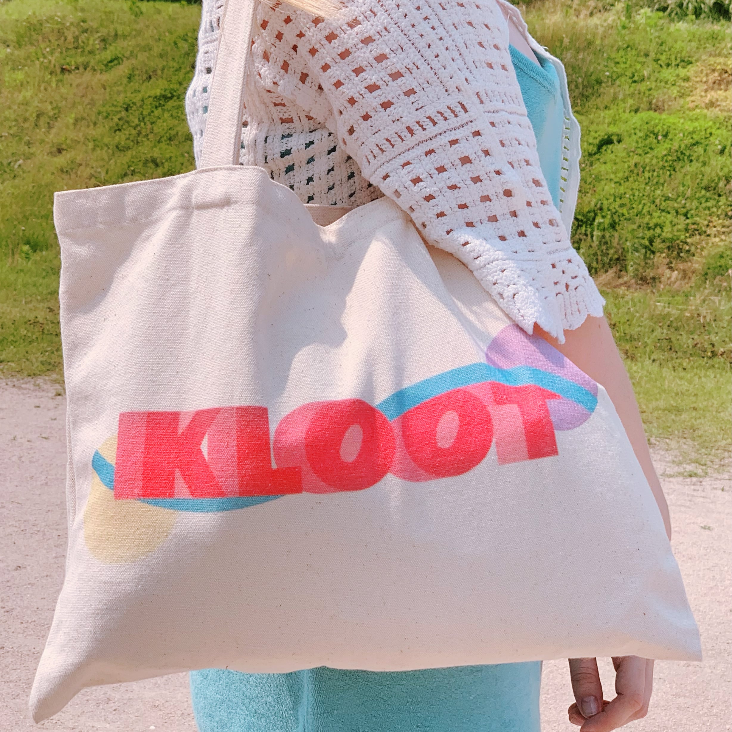 THE KPOPPER KLOOT BOX – Kloot Box